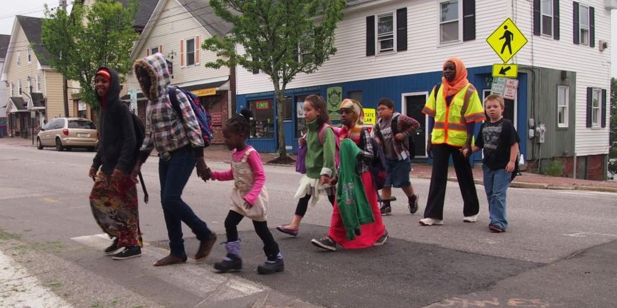 Organize a Walking School Bus: A healthier, more fun way to get to and
